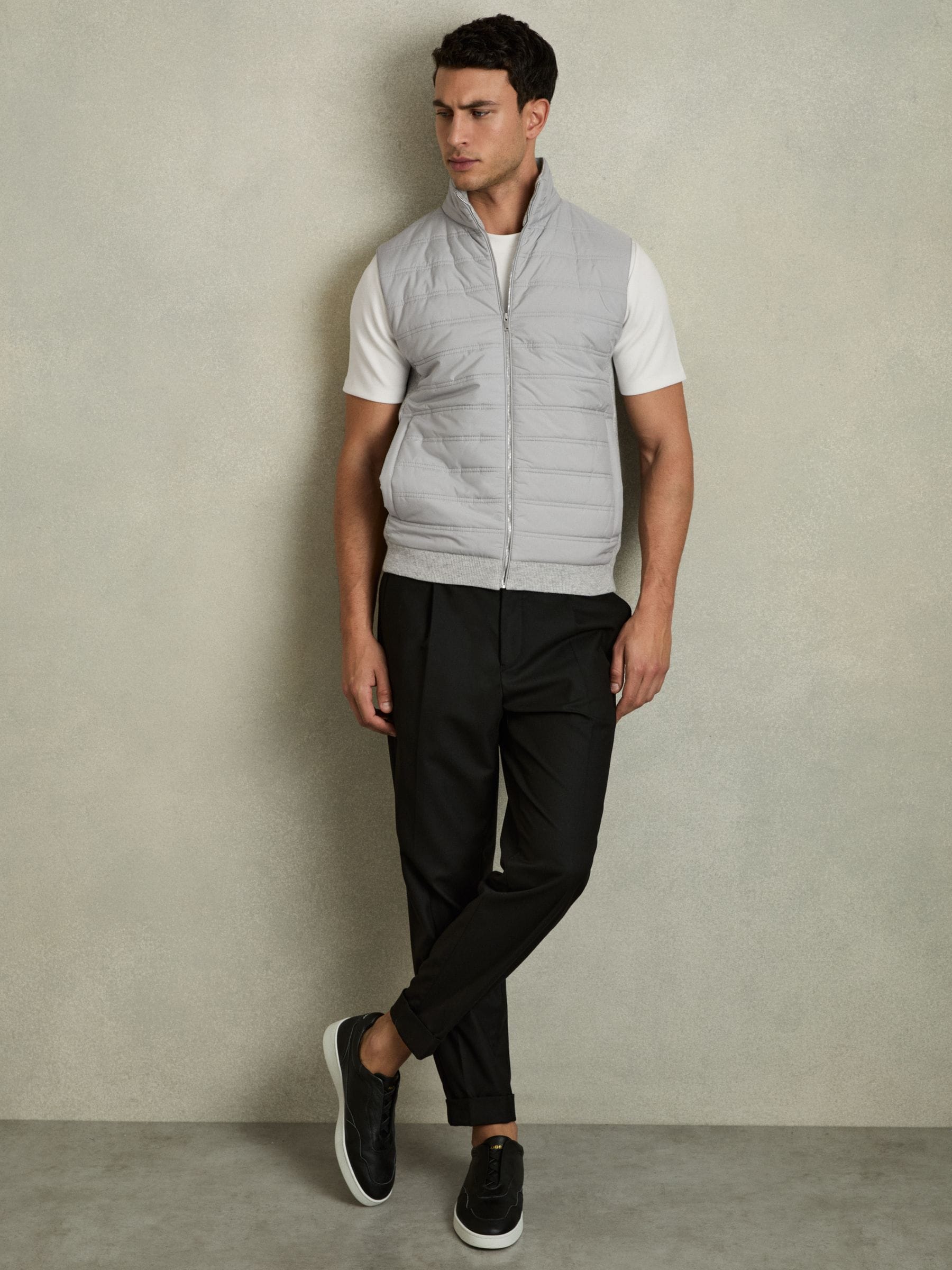 REISS William Hybrid Quilt and Knit Zip-Through Gilet